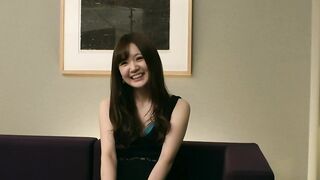 259LUXU-1459 ラグジュTV 1443 興味本位でAV出演を決めたという某企業広報担当の美女がカメラの前でおま こをビショビショに濡らしイき乱れる！徐々に雰囲気