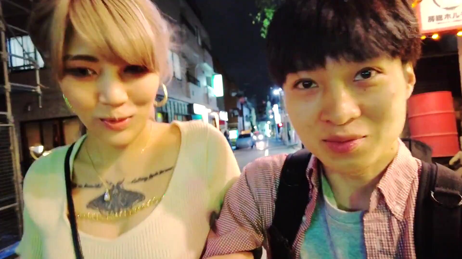 EBWH-037 痴女られるなら美少女よりギャルが良い！クラブで逆ナンしてきたタトゥースリム巨乳 ノリでAVデビュー 鳳カレン