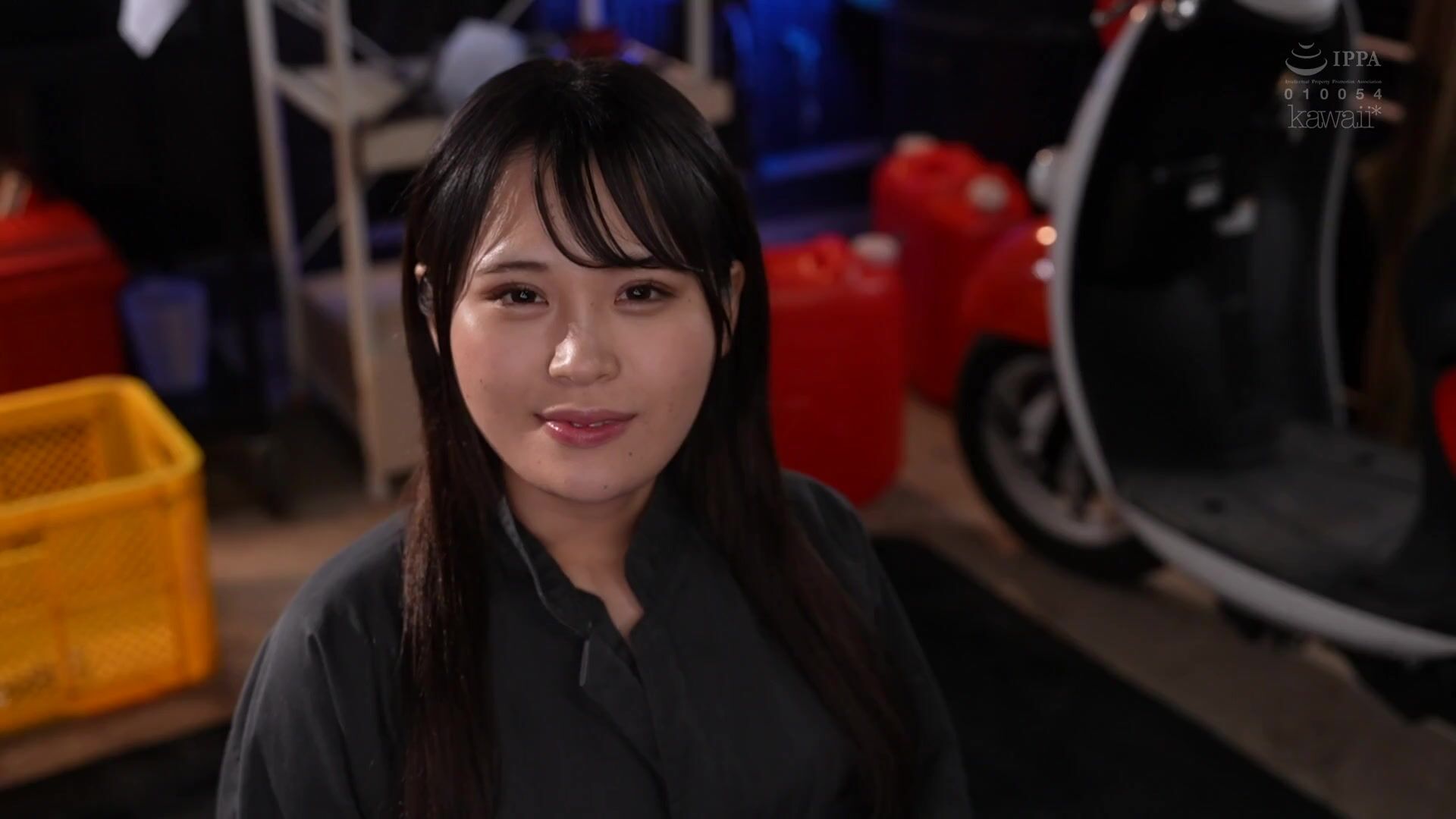CAWD-664 kawaii*発掘オファー 噂のバイク女子は超大量に潮吹きしちゃうまさかの敏感体質？！恍惚の絶頂汁ダダ漏らしAVデビュー 桃瀬真鈴