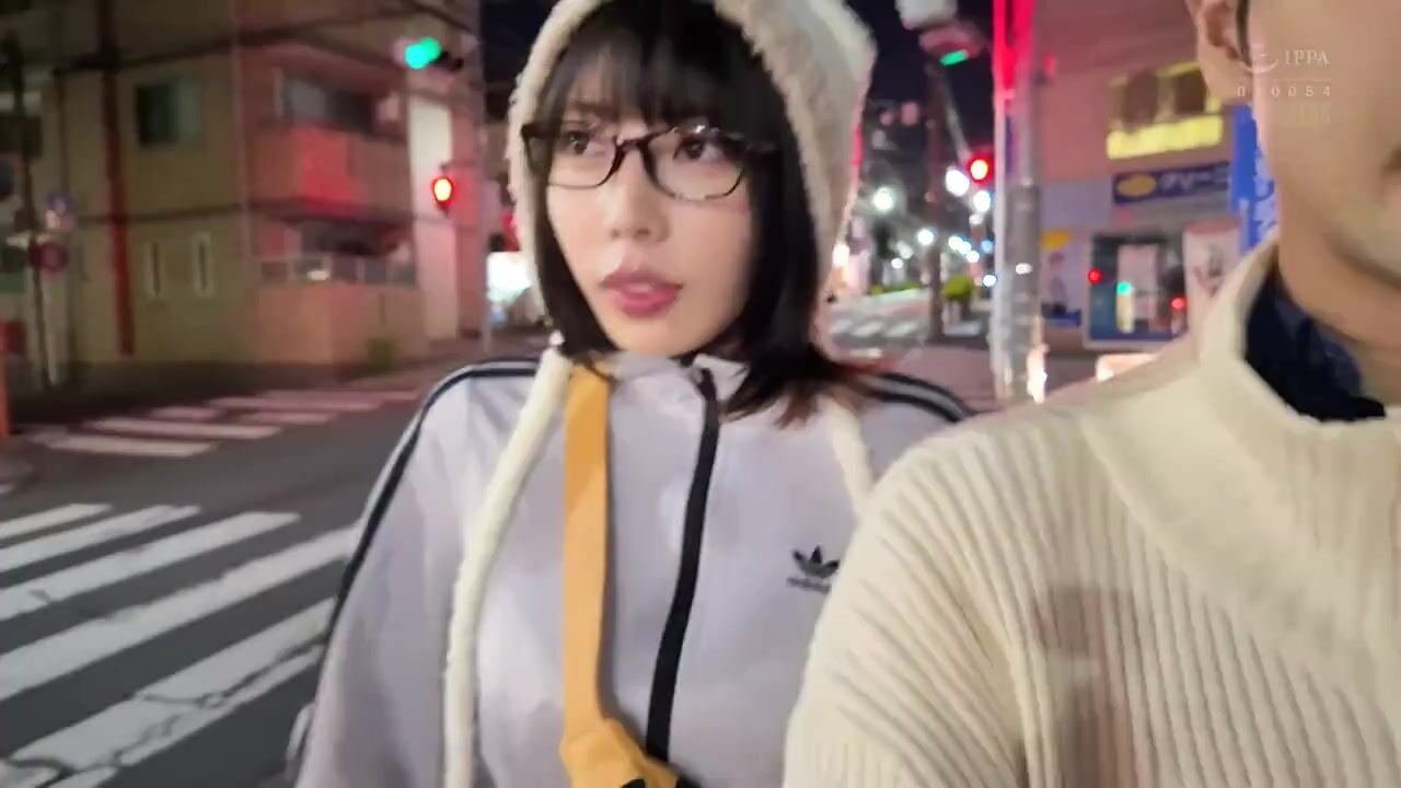 YUJ-019 見た目は地味だけど性欲強めなバイト先の先輩からバイト終わりに毎回セックスに誘われます。 安位薫